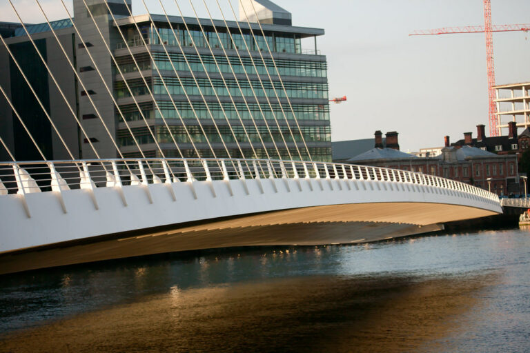 Les Meilleurs Logiciels de Calcul de Ponts : Guide Complet pour les ...